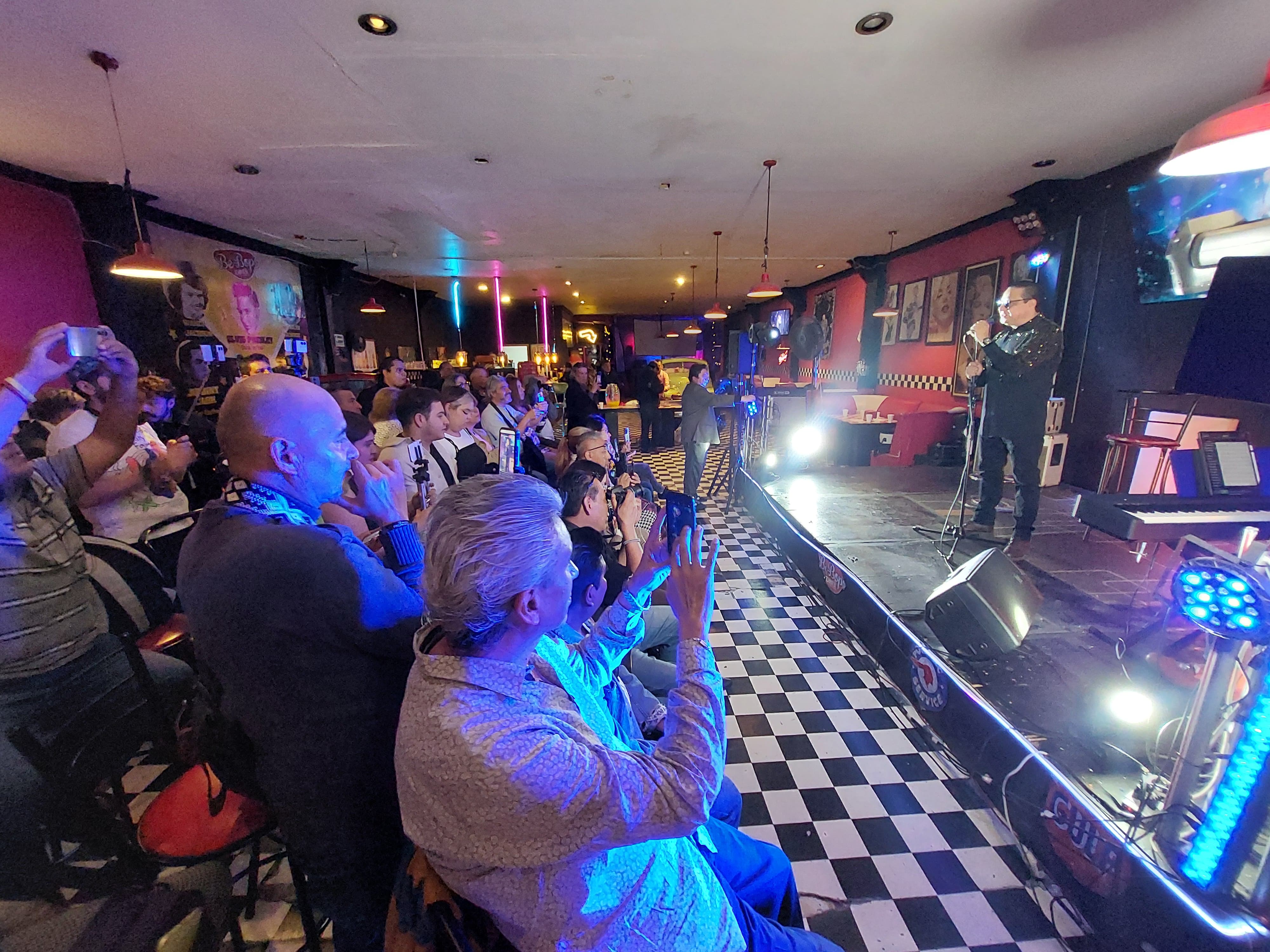 Adán Sámano regresa al Lunario este 14 de agosto para celebrar su “Infinito Amor” - Cine Cassette