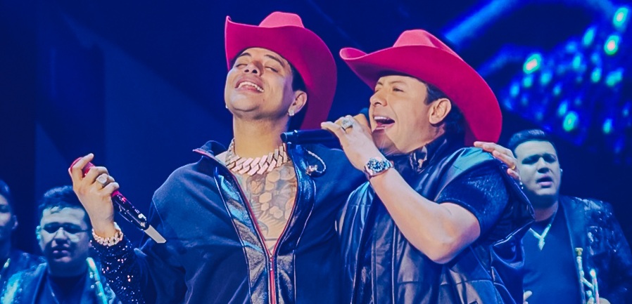Diego Monroy hace historia en El Campín al cantar junto a Eduin Caz de ...